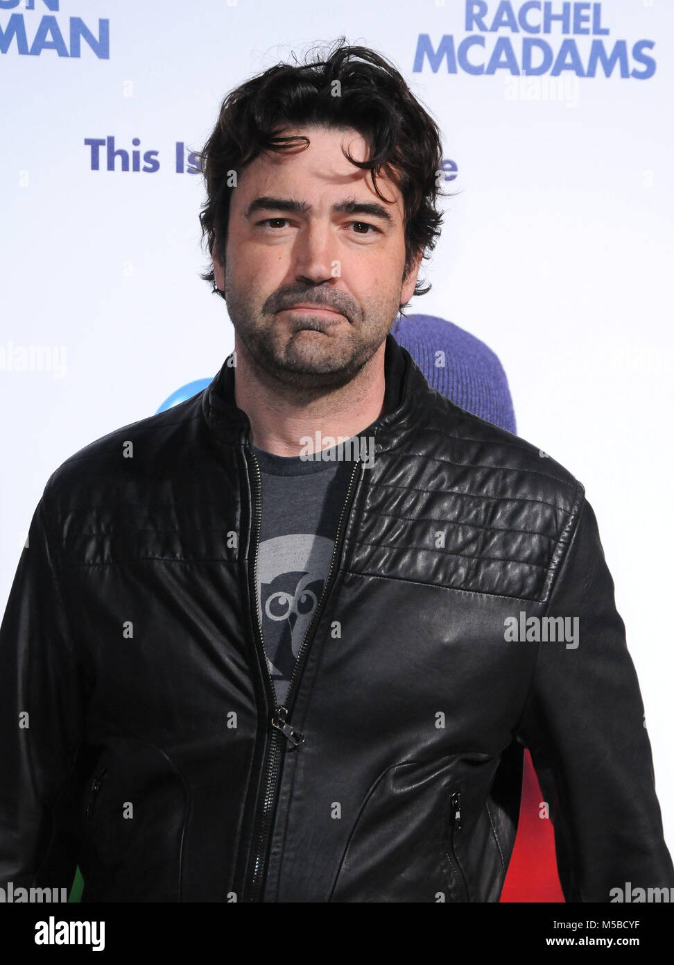 Ron livingston attends hi-res stock photography and images - Alamy
