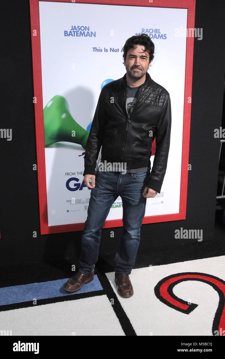 Actor ron livingston hi-res stock photography and images - Alamy