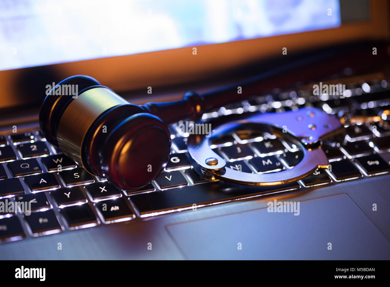 Handcuff hi-res stock photography and images - Alamy