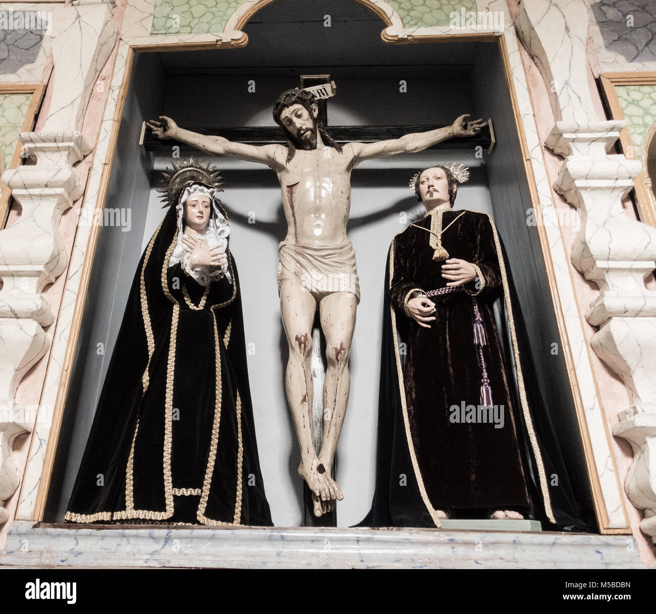 Bleeding jesus christ on cross hi-res stock photography and images - Alamy