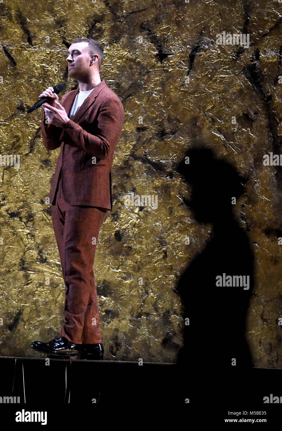 Sam smith 2018 hi-res stock photography and images - Alamy