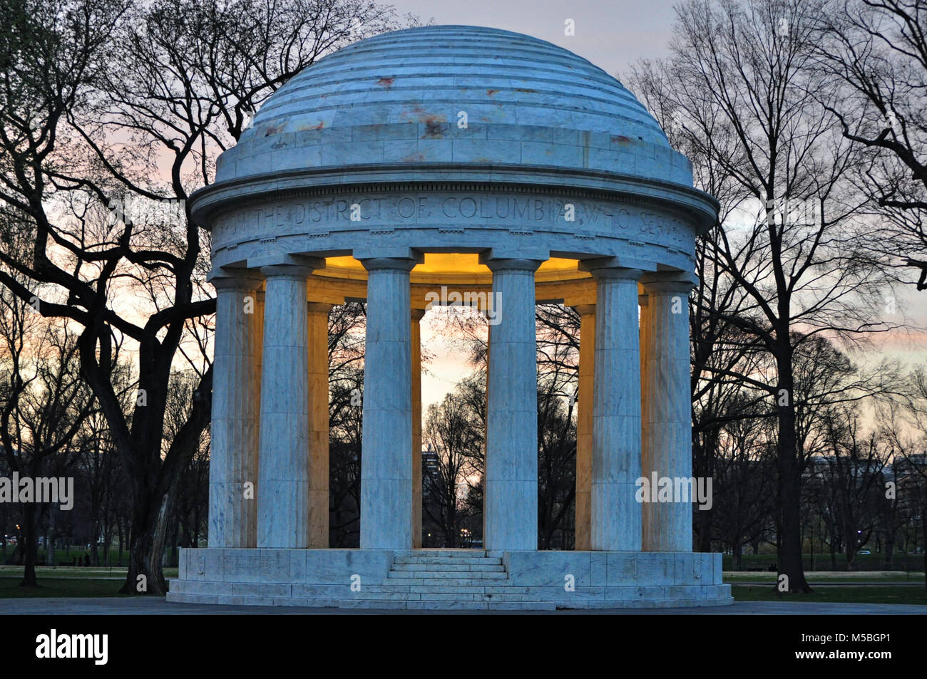 Washington DC World War I Memorial at dusk Stock Photo - Alamy