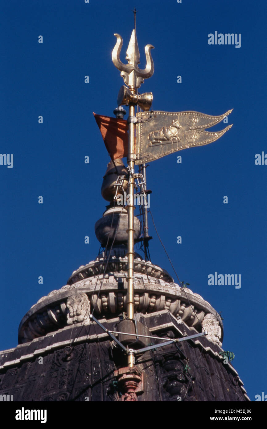 Golden Flag on Shiva Temple, Trimbakeshwar, Maharashtra, India Stock ...