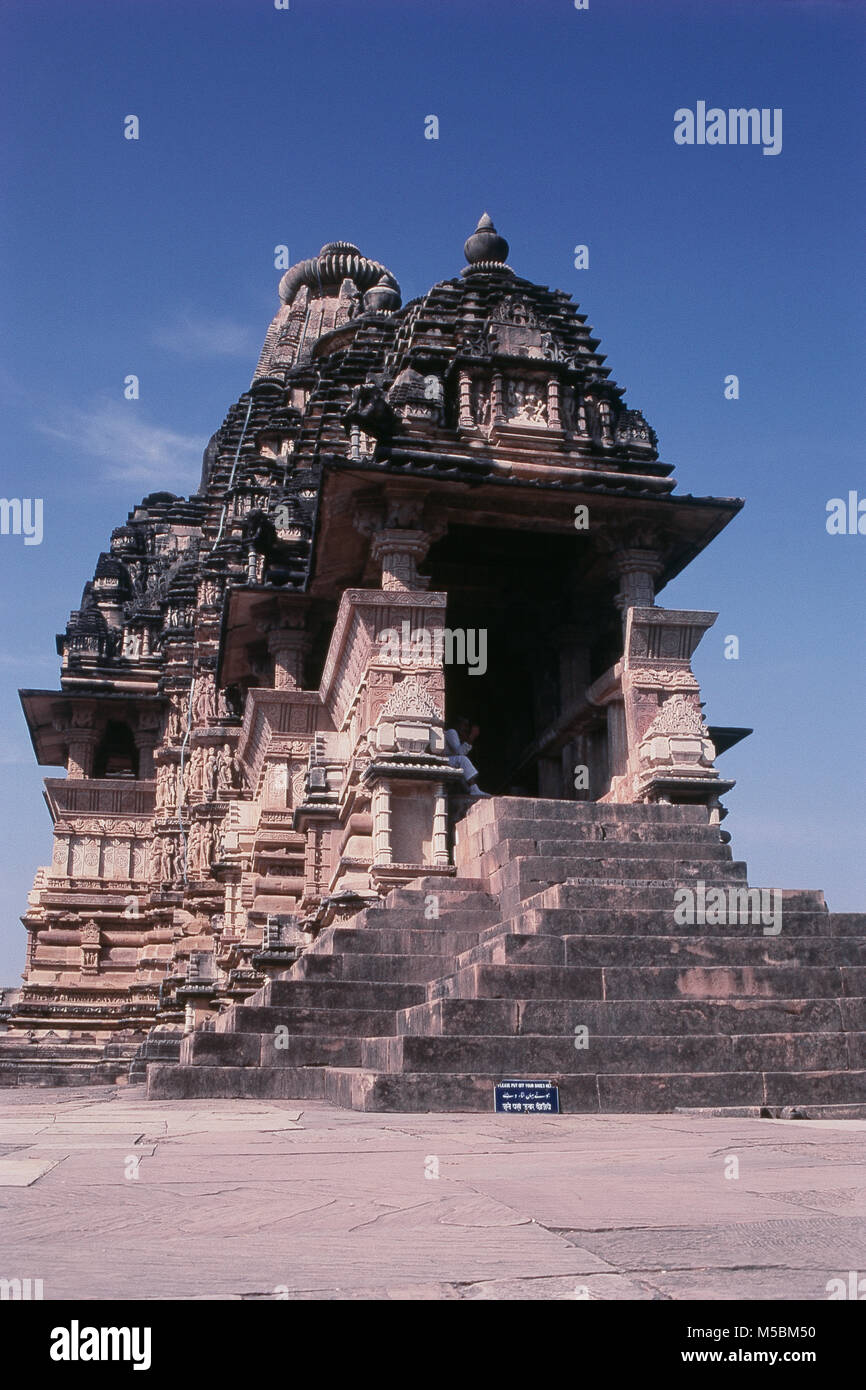 Vishvanatha temple in Khajuraho, Madhya Pradesh, India Stock Photo - Alamy