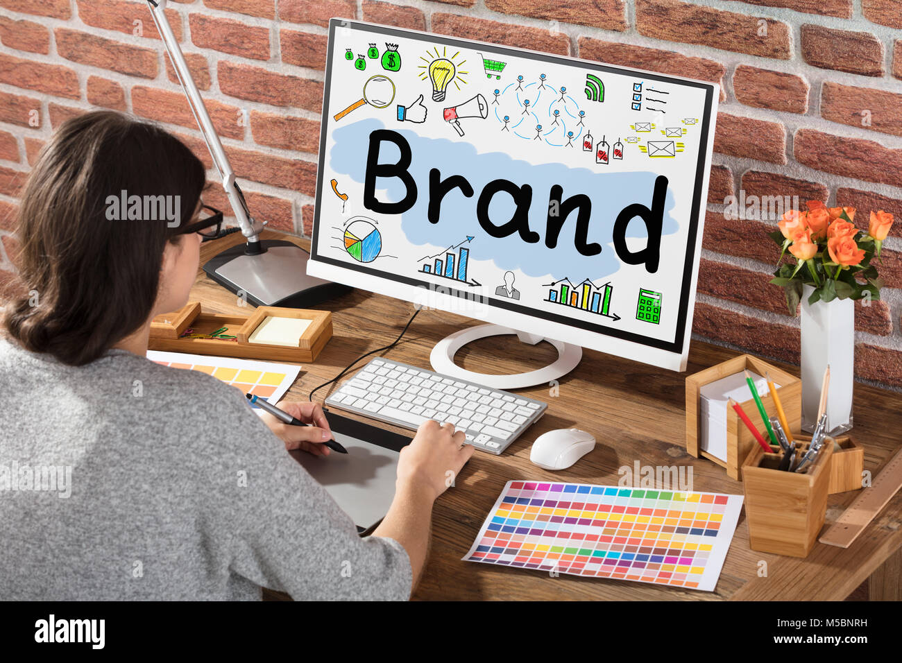 Working drawing tablet hi-res stock photography and images - Alamy