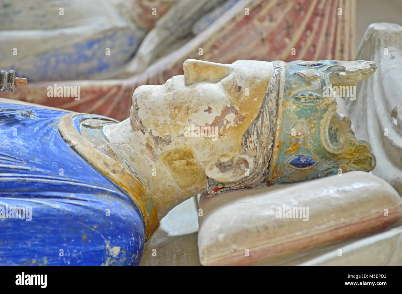 The 800 year old effigy and tomb of King Henry II of England in ...