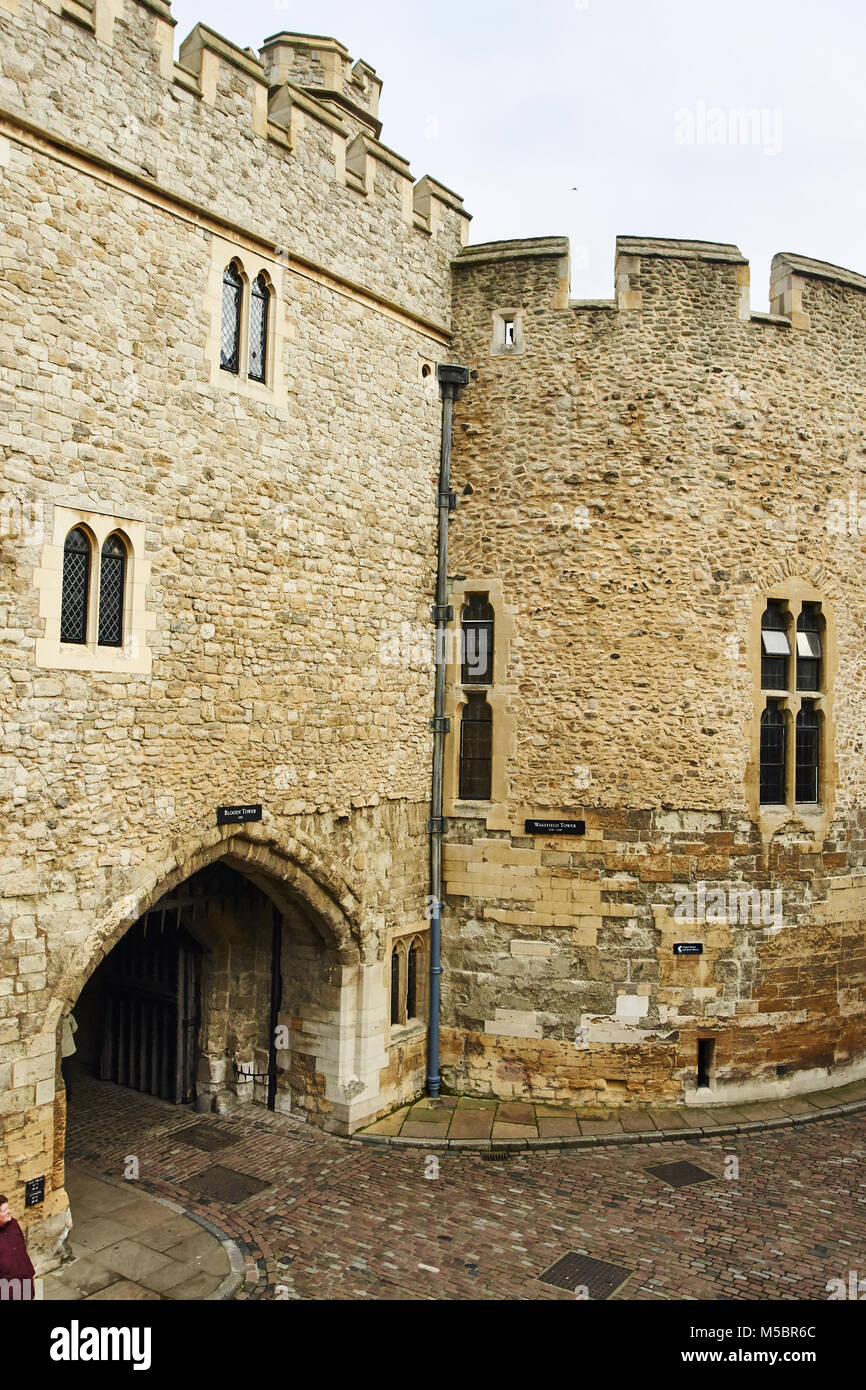 Inside the tower of london hi-res stock photography and images - Alamy