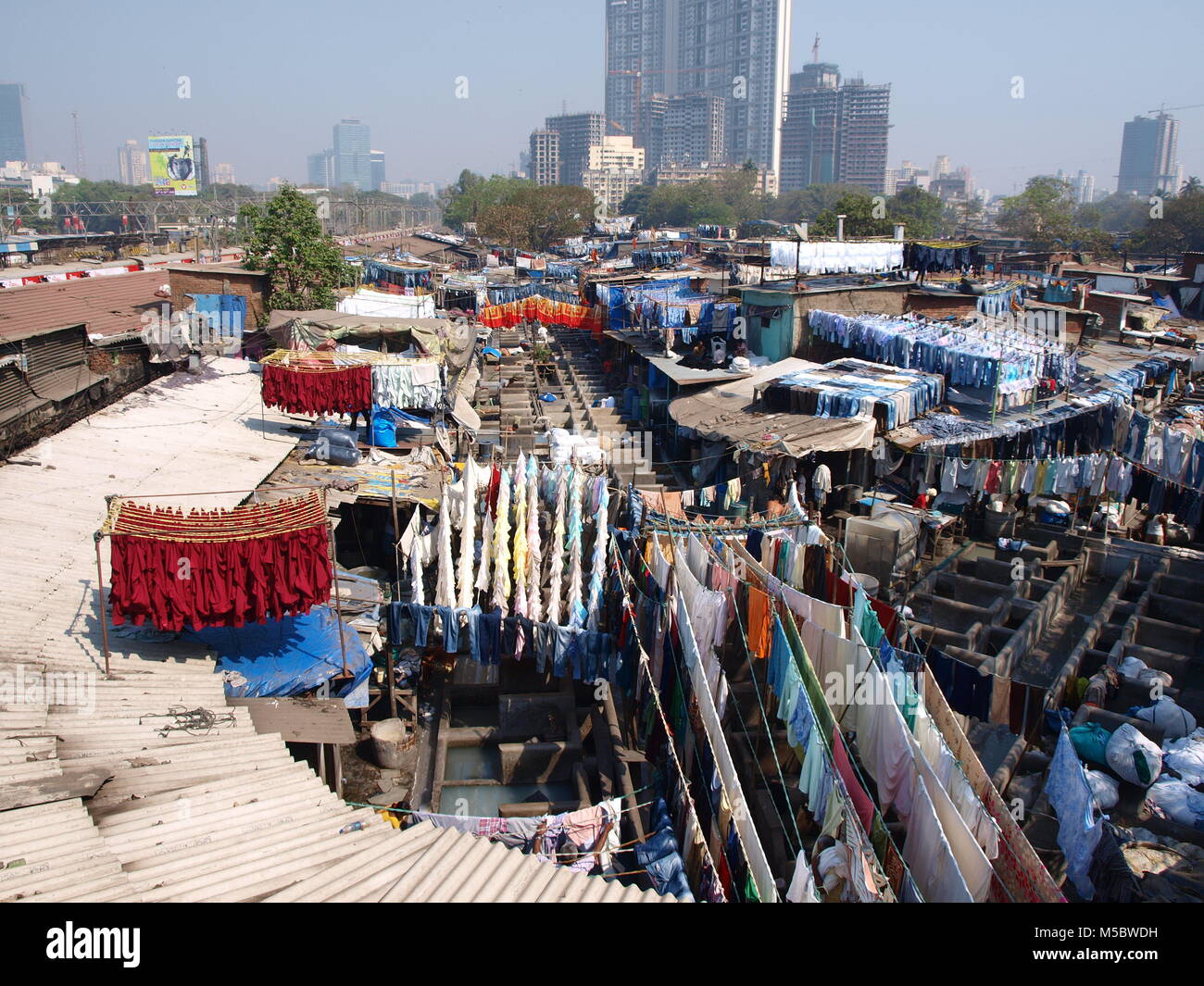 Laundry in the slum Stock Photo - Alamy