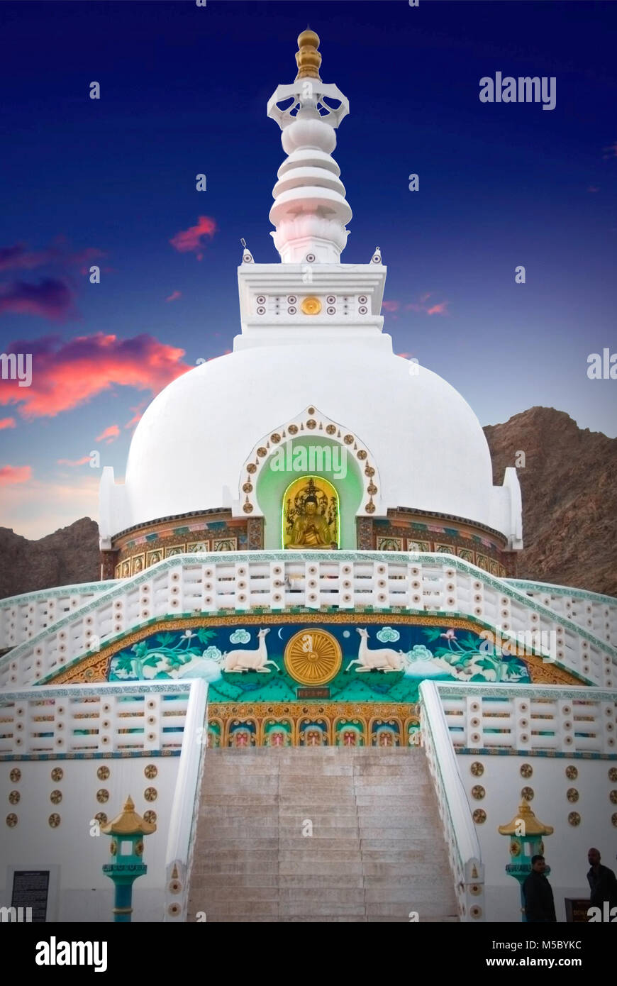 Shanti stupa leh ladakh hi-res stock photography and images - Alamy
