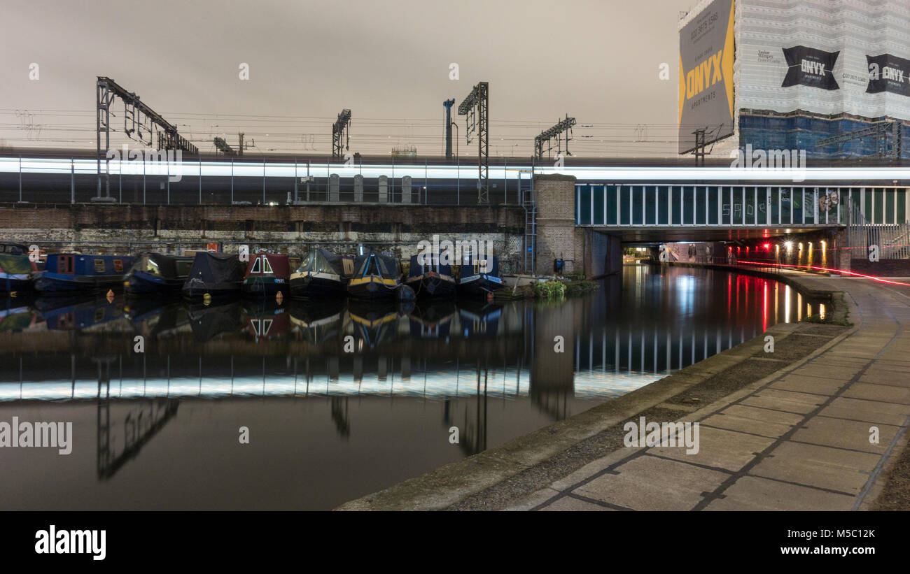 Hs1 train hi-res stock photography and images - Alamy