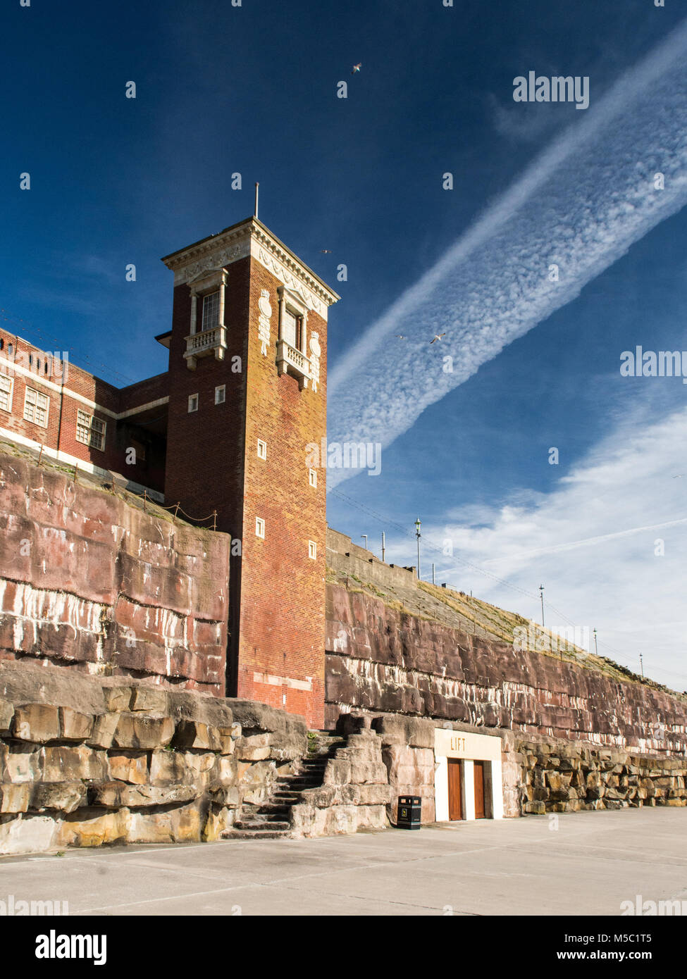 Lift tower hi-res stock photography and images - Alamy