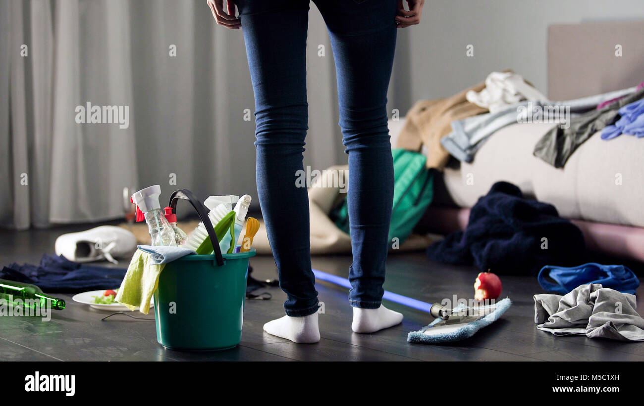 Messy House After Party High Resolution Stock Photography and Images ...