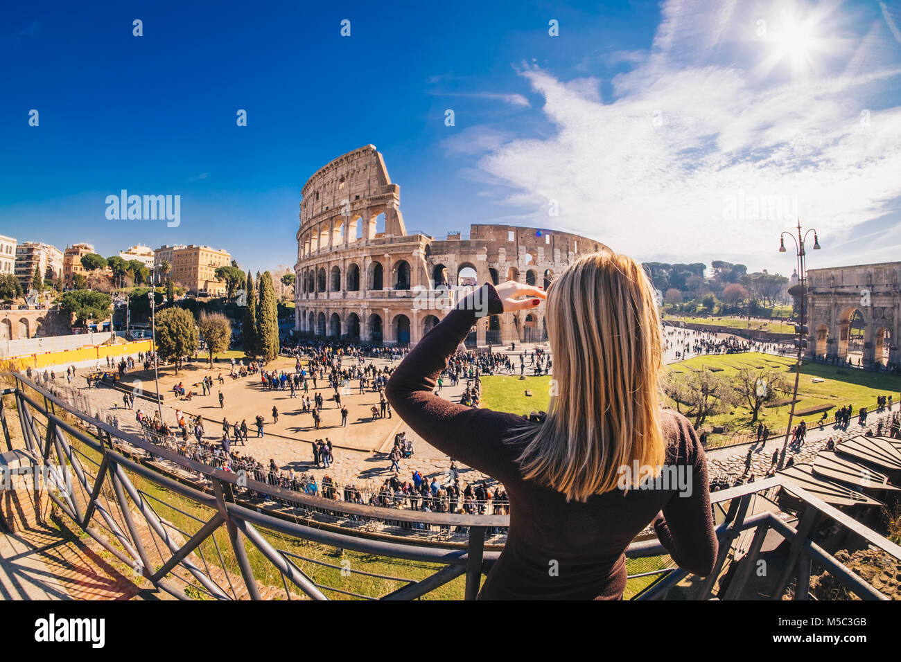 Colosseum rome tourist hi-res stock photography and images - Alamy