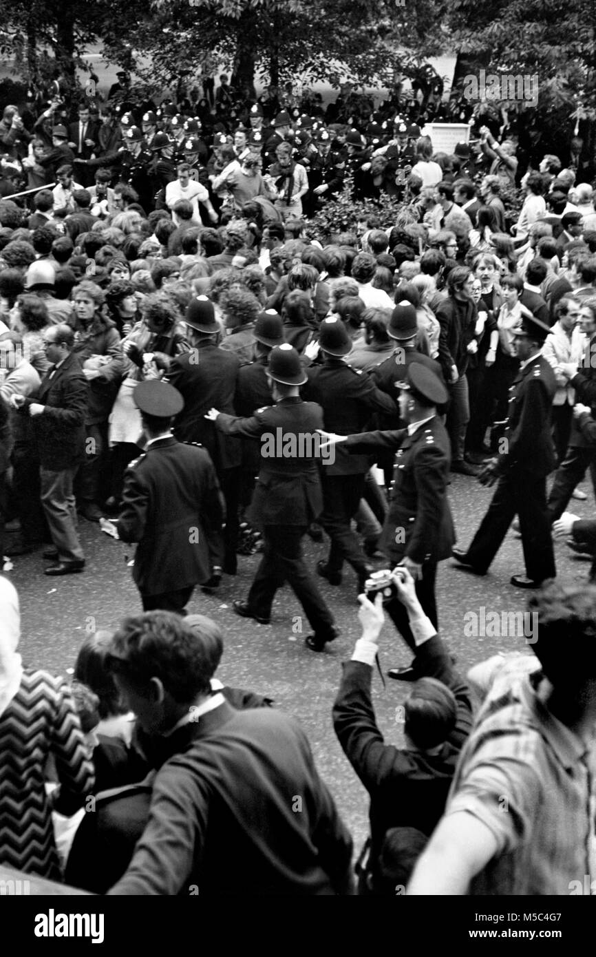Anti-Vietnam war protest in London on 21 July 1968: Demonstrators clash ...