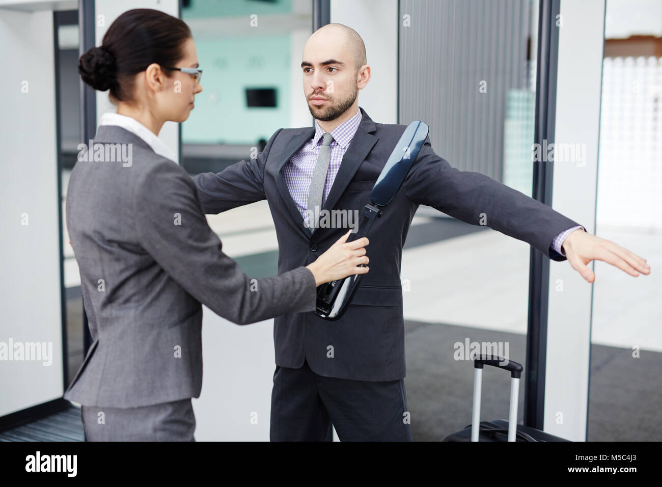 Airport security checkpoint hi-res stock photography and images - Alamy