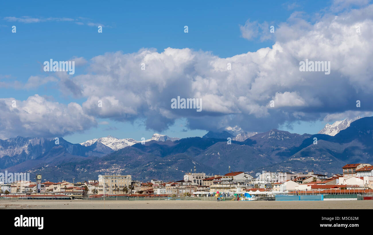 Viareggio italy beach hi-res stock photography and images - Alamy