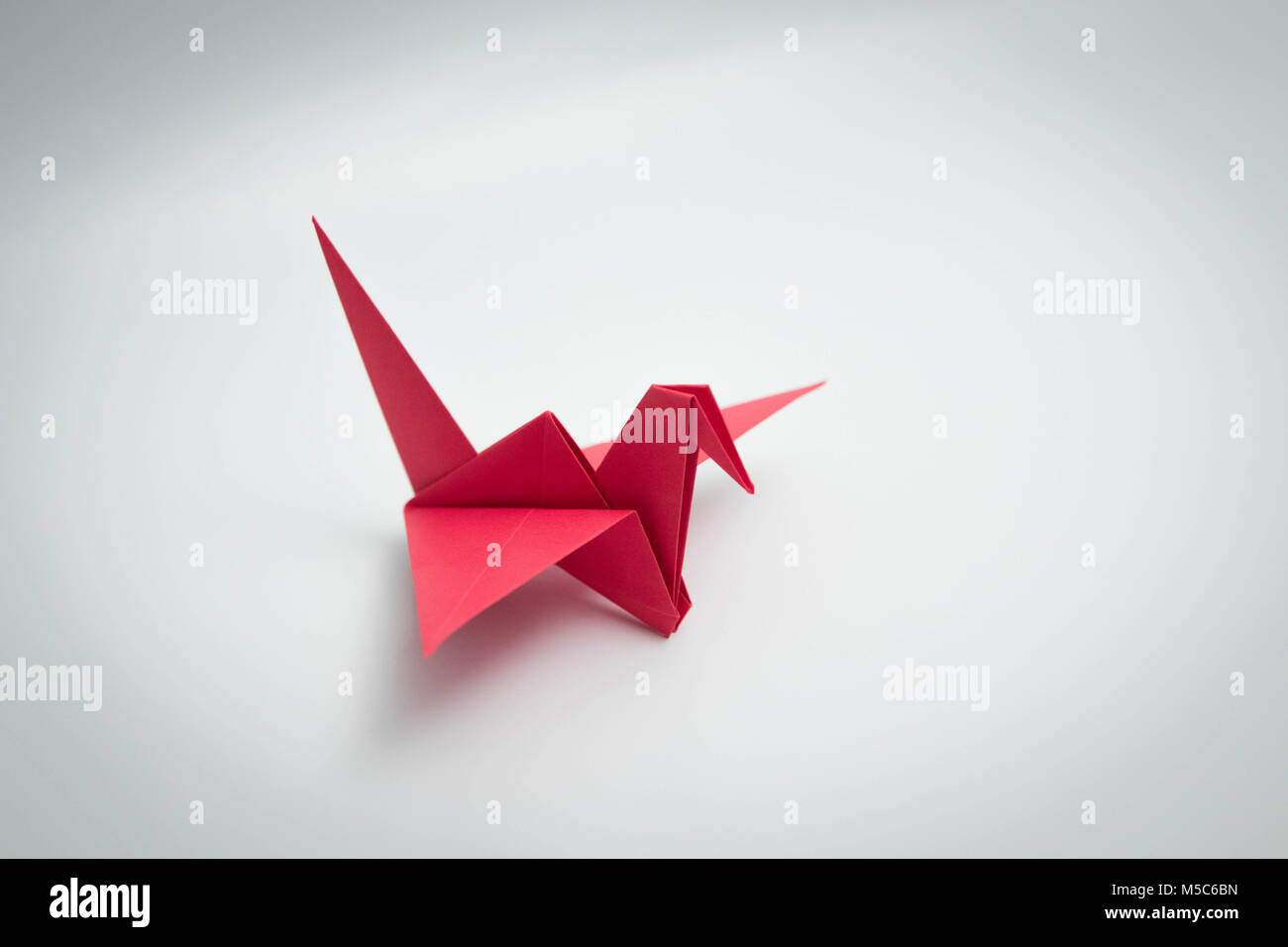 Red origami hi-res stock photography and images - Alamy