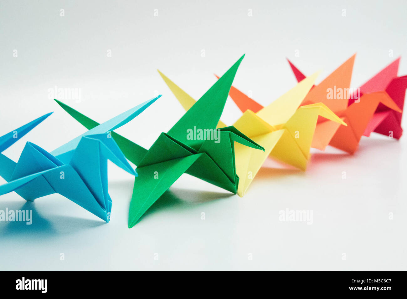 Yellow origami bird hi-res stock photography and images - Alamy