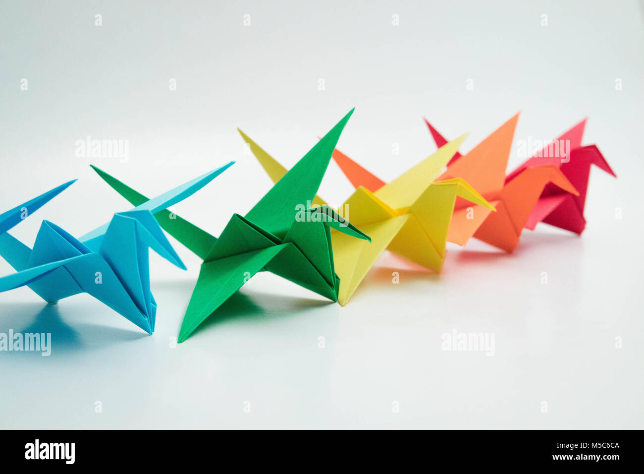 Yellow origami bird hi-res stock photography and images - Alamy