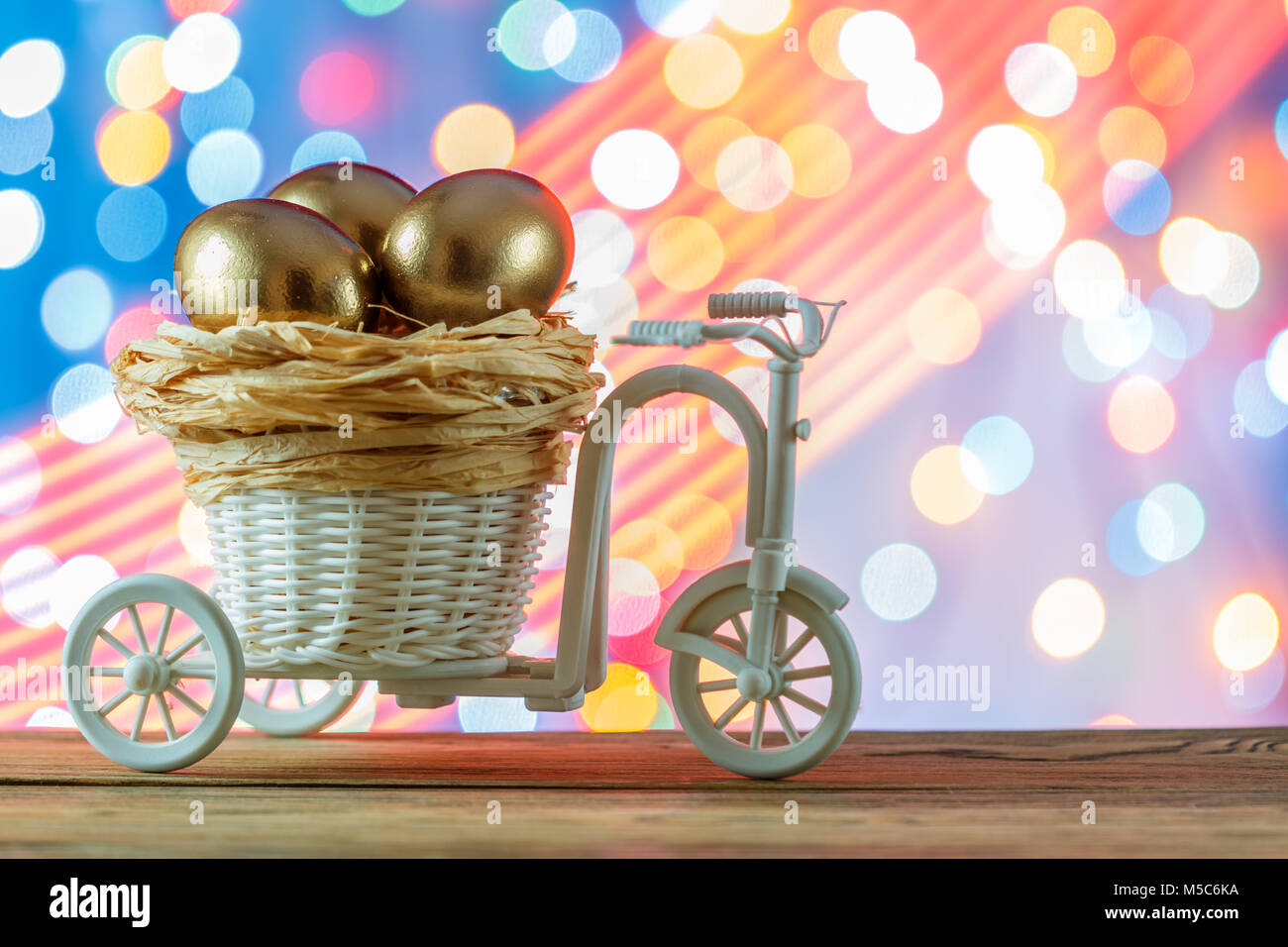 Bicycle and egg hi-res stock photography and images - Alamy