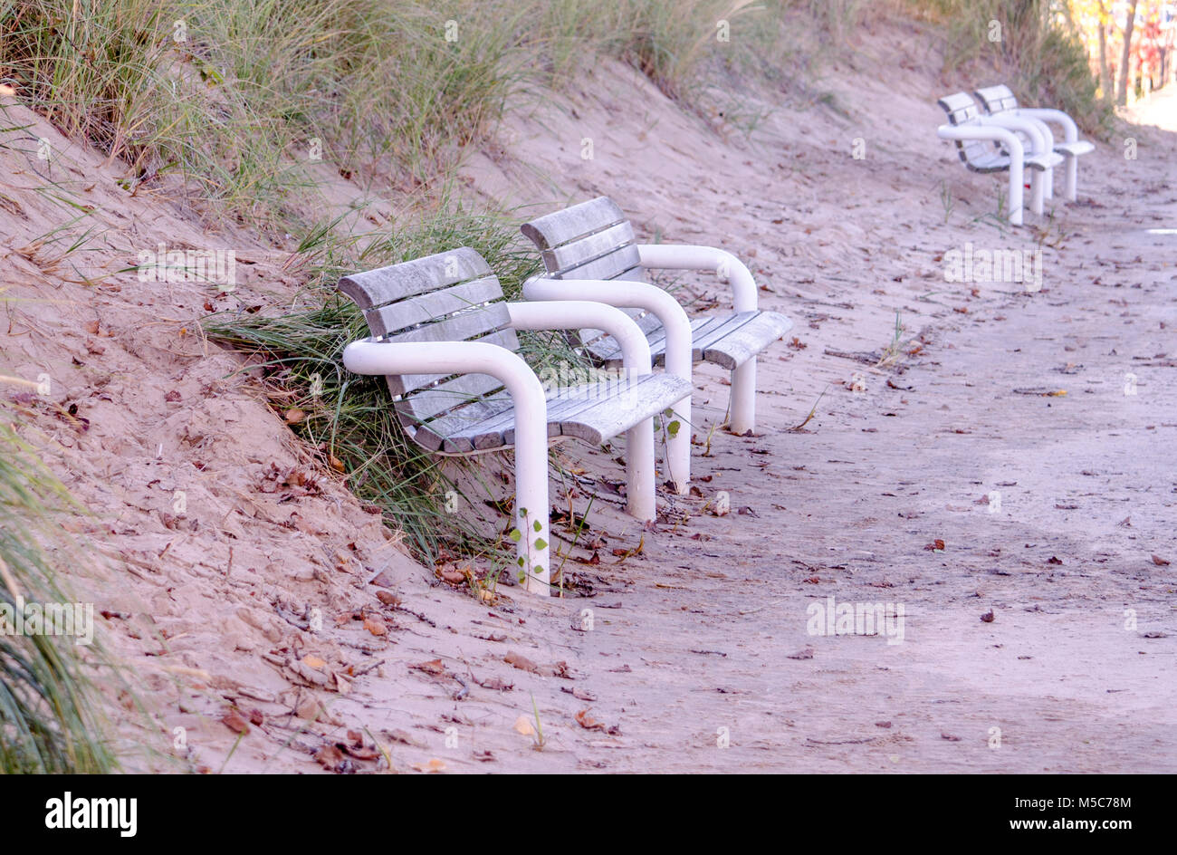 Beach benches hi-res stock photography and images - Alamy