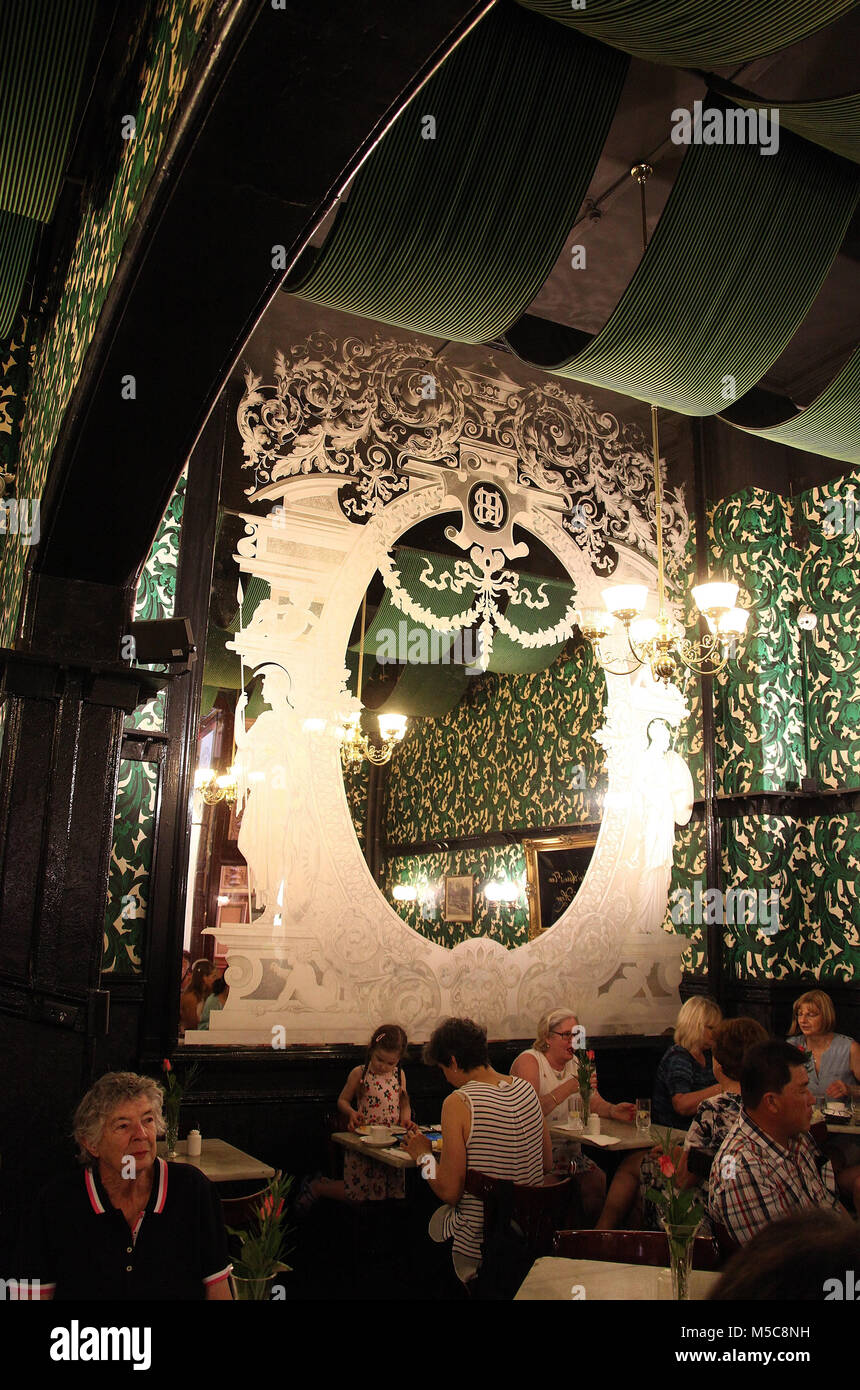 Victorian tea room hi-res stock photography and images - Alamy