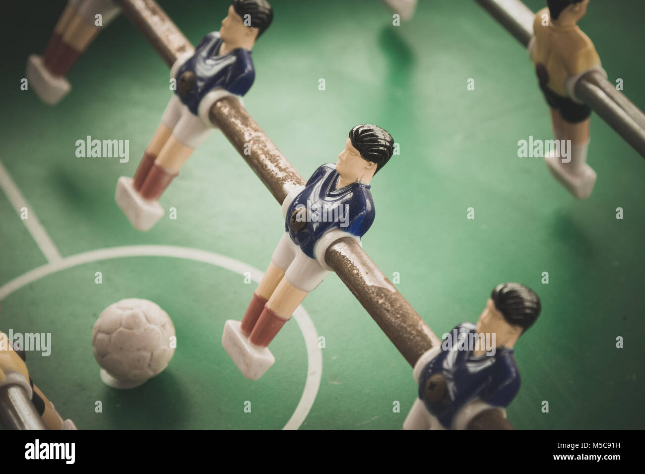 Miniature football figures hi-res stock photography and images - Alamy