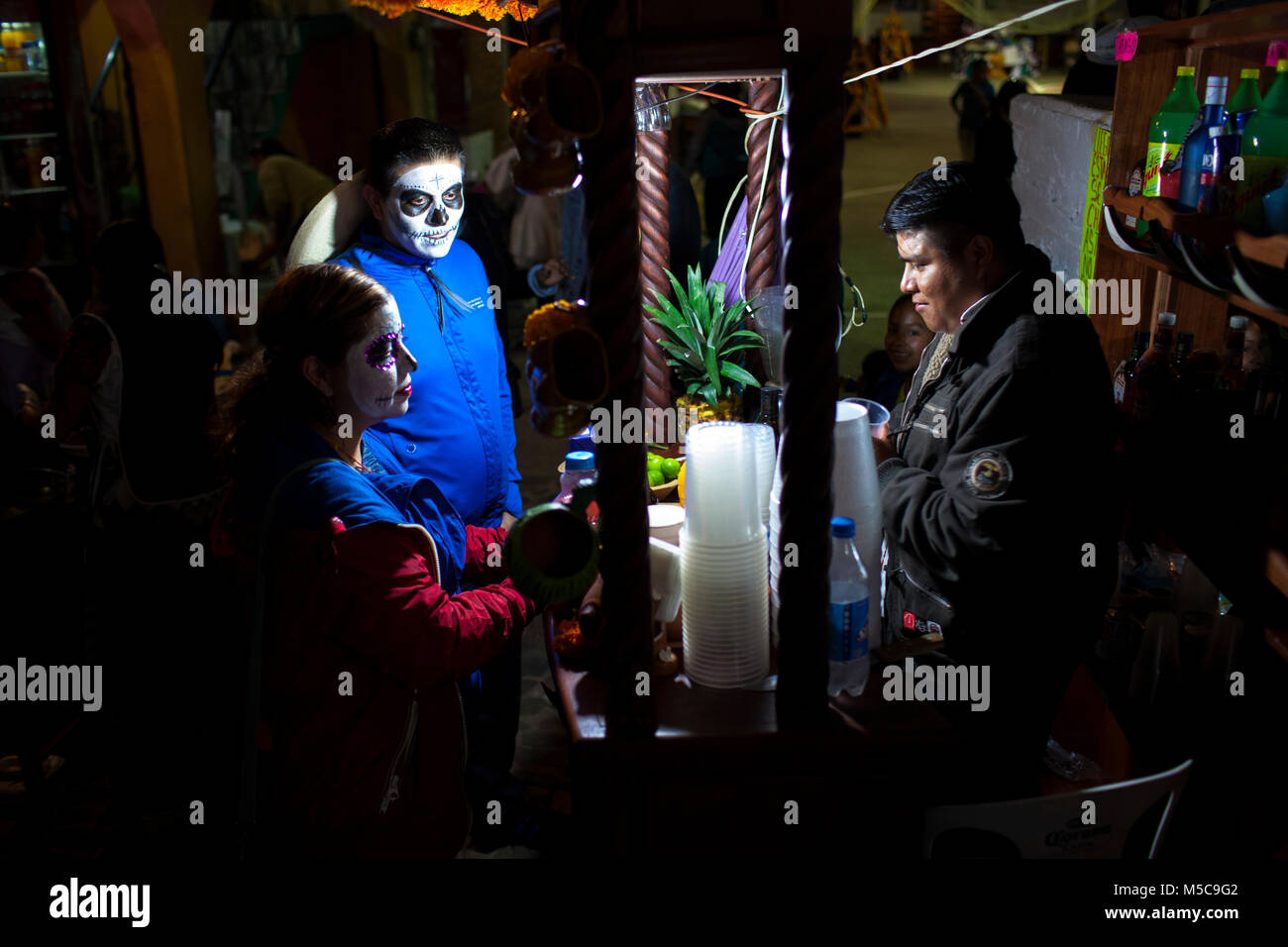 Remembering dead people hi-res stock photography and images - Alamy