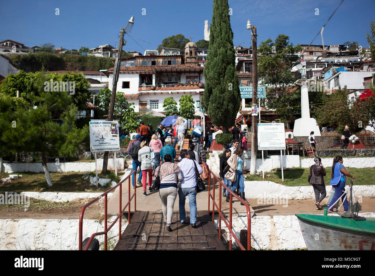 Mexico state michoacan janitzio island hi-res stock photography and ...