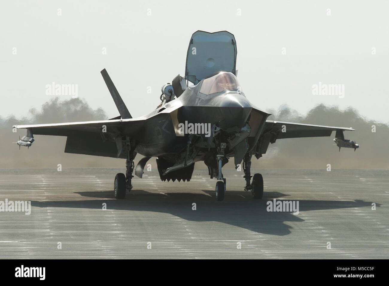 Air force flight test center hi-res stock photography and images - Alamy