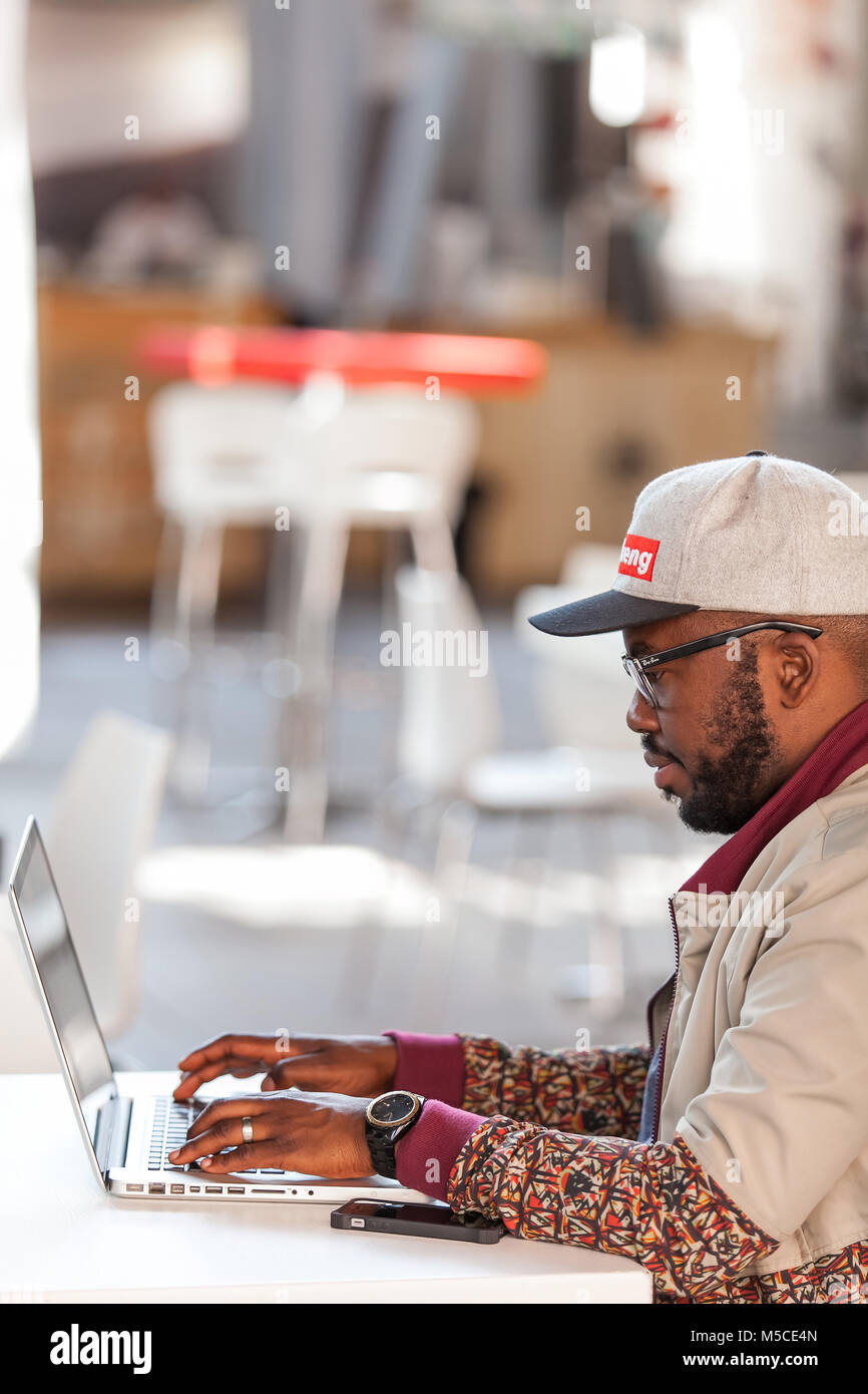 White south african working class hi-res stock photography and images ...