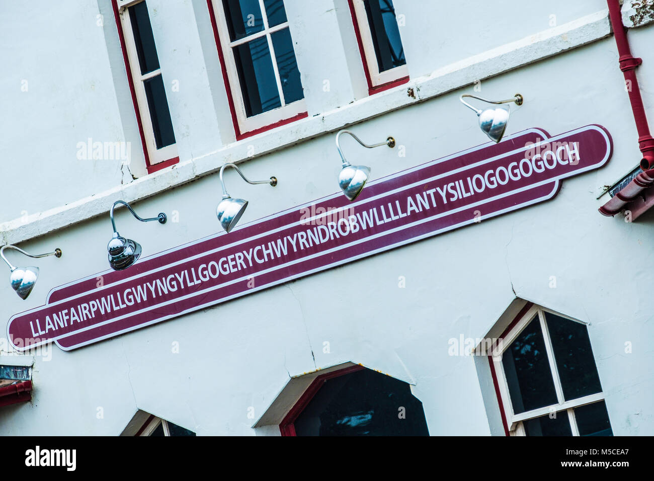 Llanfairpwllgwyngyll station hi-res stock photography and images - Alamy