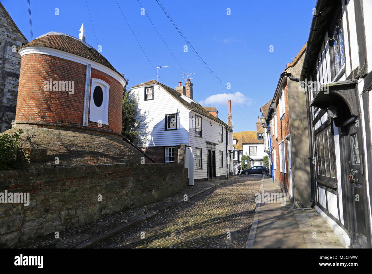 Town waterhouse, built 1735, Pump Street, Rye, East Sussex, England ...
