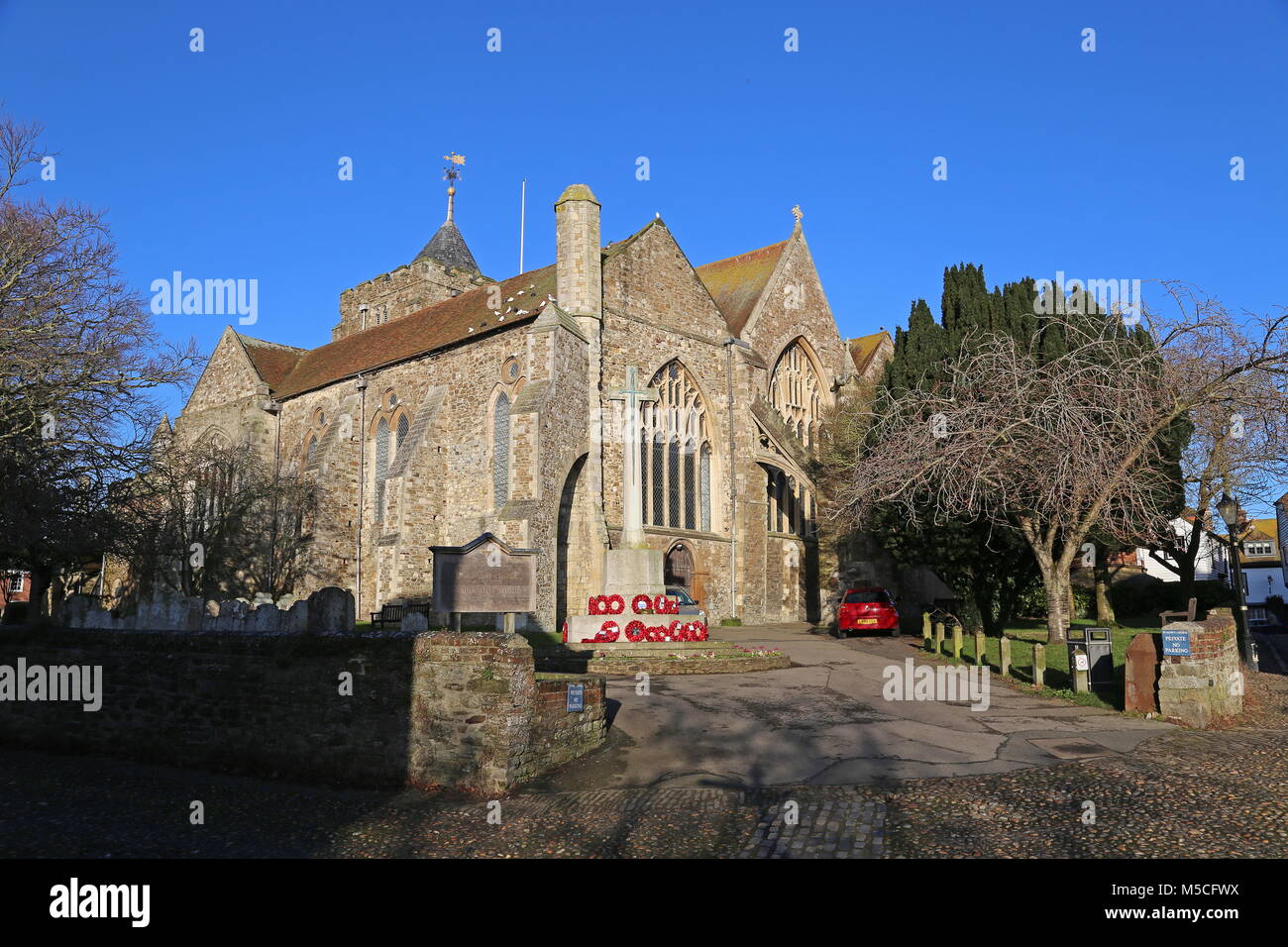 Church of saint mary rye hi-res stock photography and images - Alamy