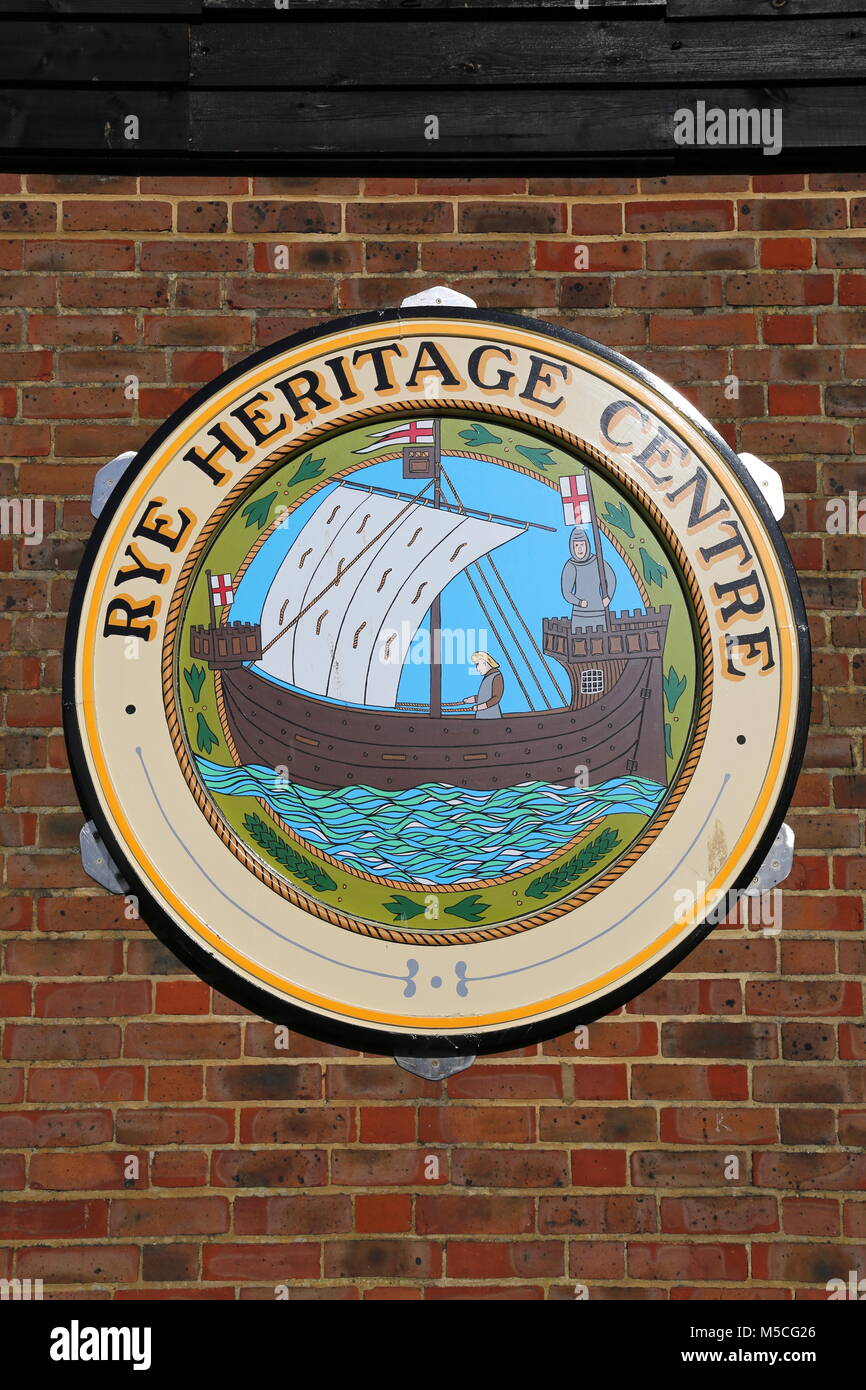 English heritage information signs hi-res stock photography and images ...