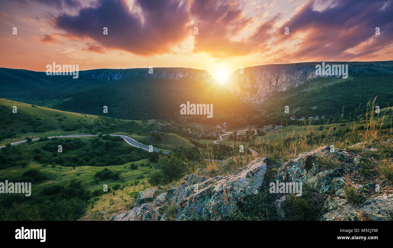 Turda Gorge (Cheile Turzii) panorama at sunset, natural reserve ...