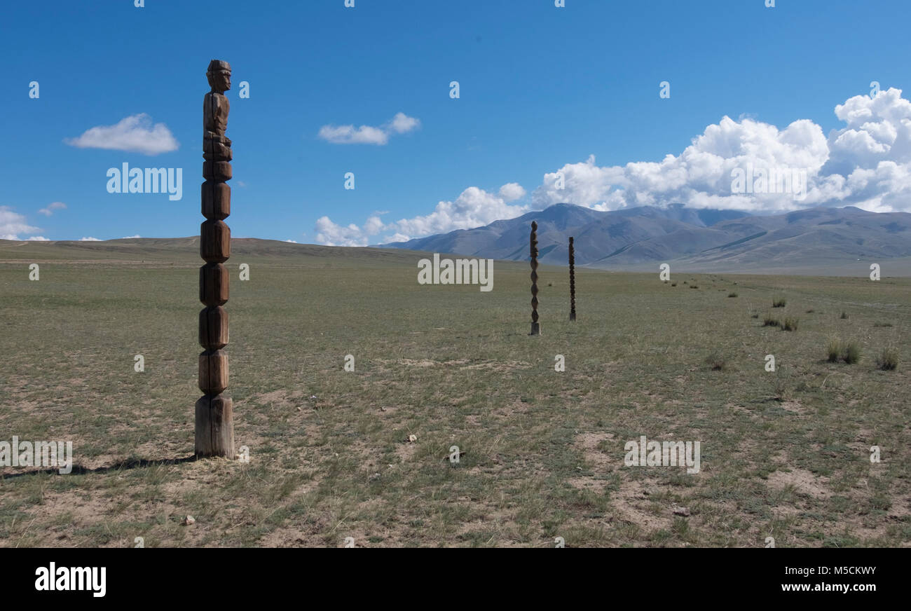 Ritual traditional idols in the steppes of Asia Stock Photo - Alamy