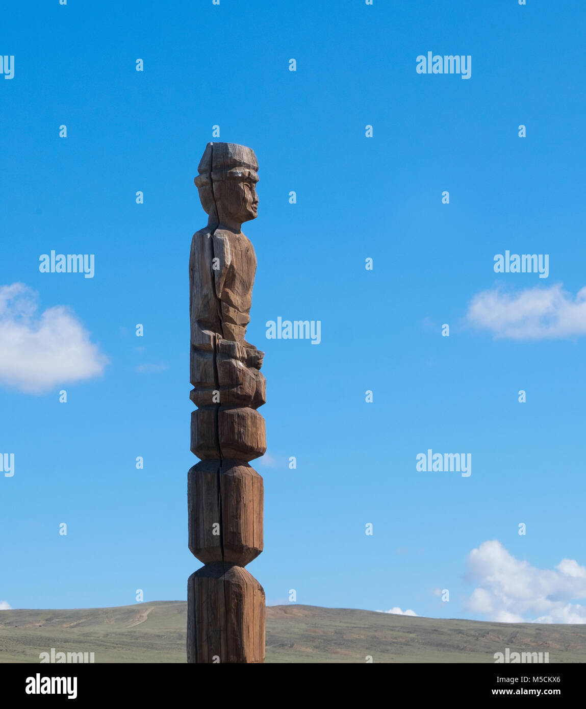 Ritual traditional idols in the steppes of Asia Stock Photo - Alamy
