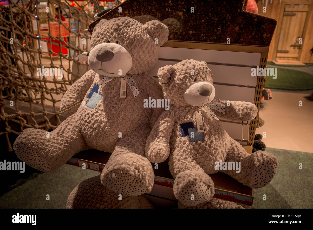 Teddy bears for sale in toy store Stock Photo - Alamy