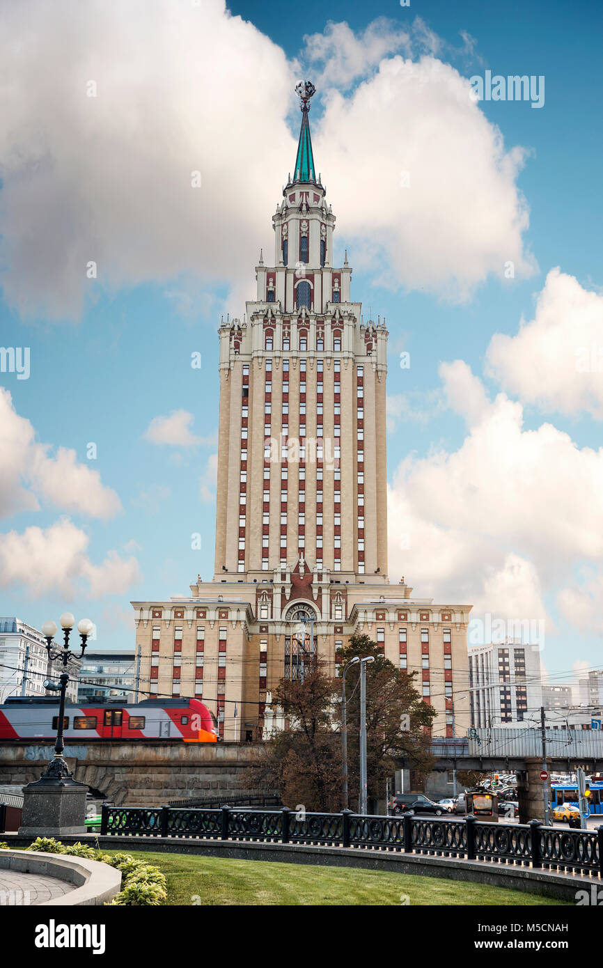 Modernistic skyscraper in the center of Moscow Stock Photo - Alamy