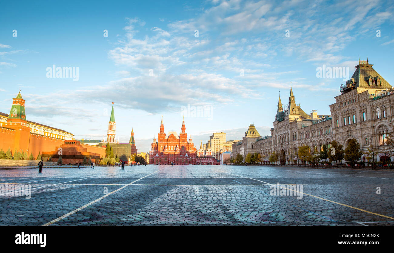 Panorama red square hi-res stock photography and images - Alamy