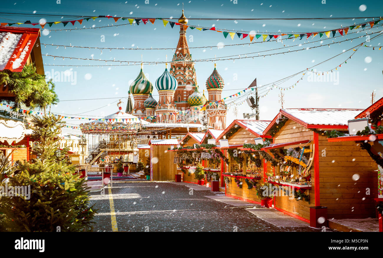 Christmas village fair on Red Square in Moscow, Russia Stock Photo - Alamy