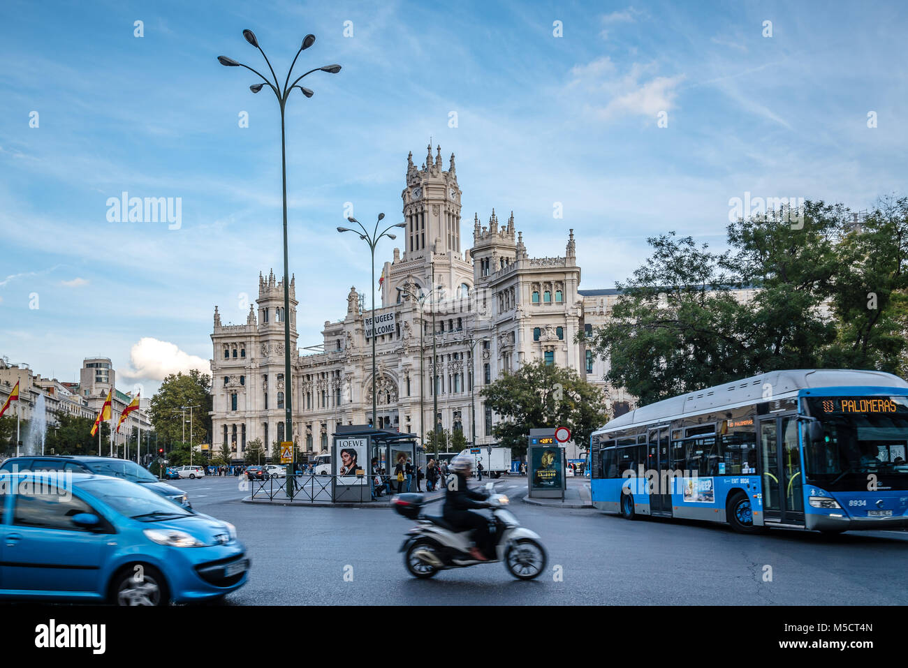 Fountain and cybele palace hi-res stock photography and images - Alamy