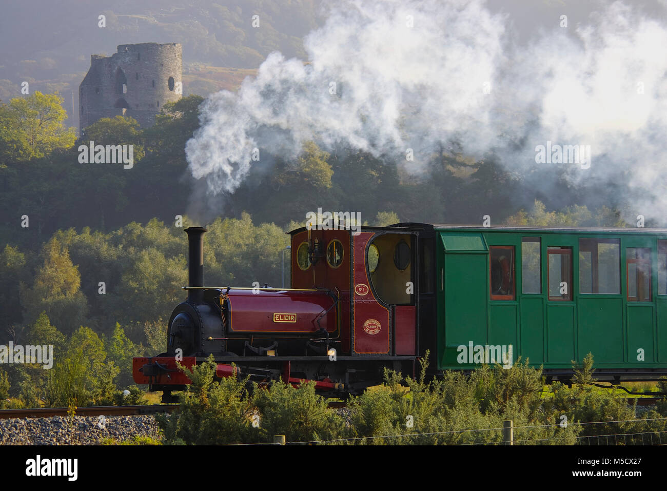Steam train at lake padarn hi-res stock photography and images - Alamy