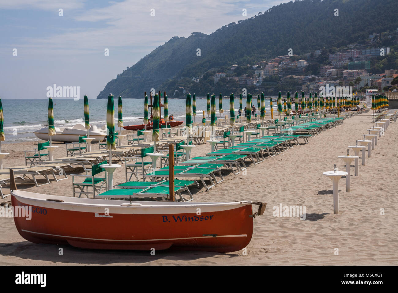 The promenade of Laigueglia, Mar Ligure, Savona, Liguria, Italy Stock ...