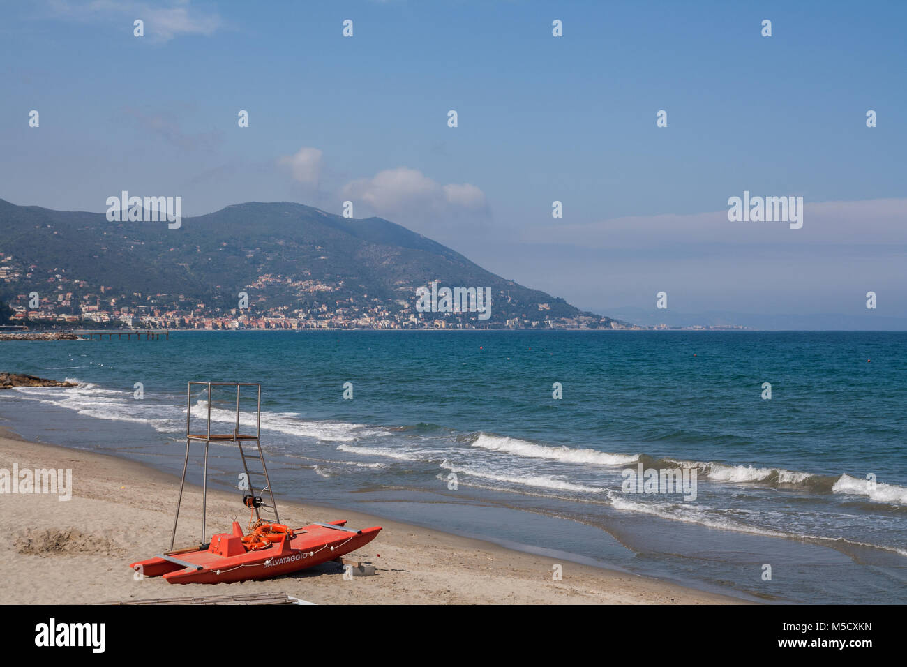 The promenade of Laigueglia, Mar Ligure, Savona, Liguria, Italy Stock ...