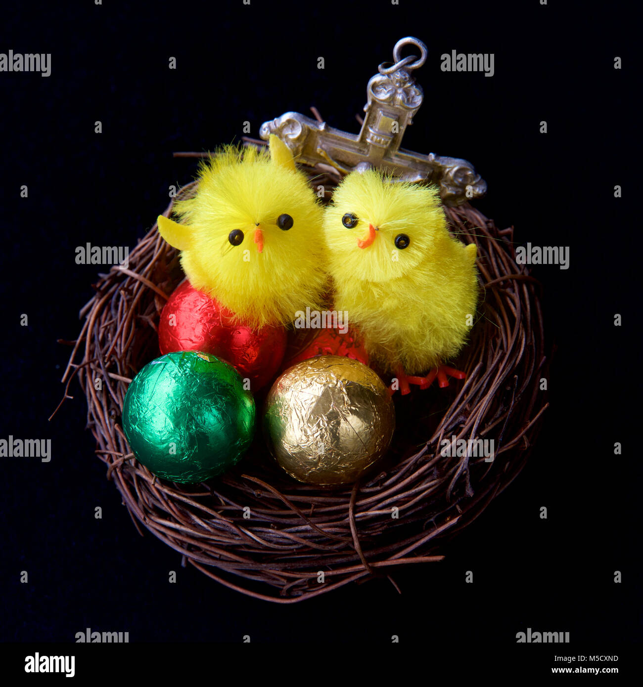 Easter cross children hi-res stock photography and images - Alamy