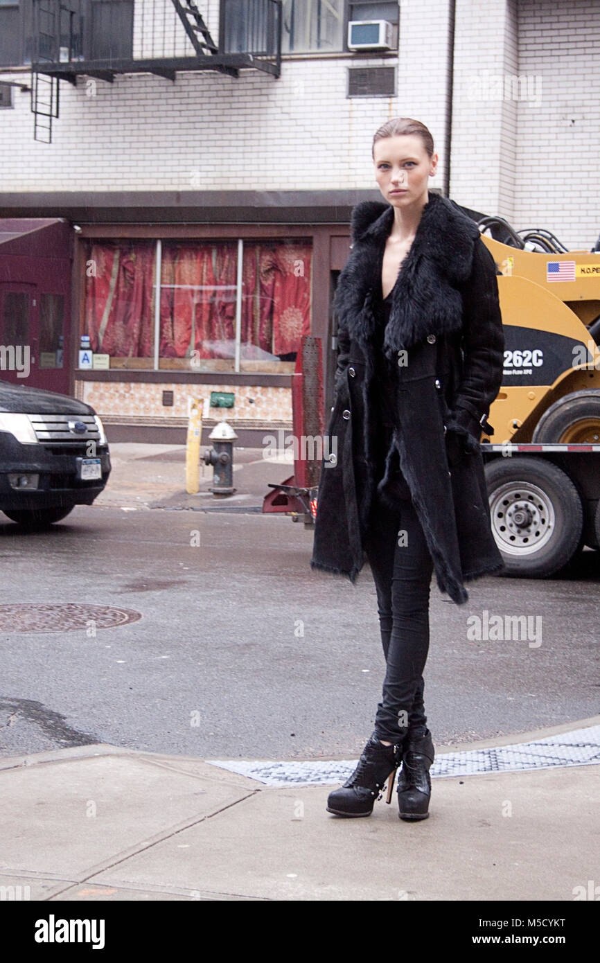 NYC Street Style Stock Photo - Alamy