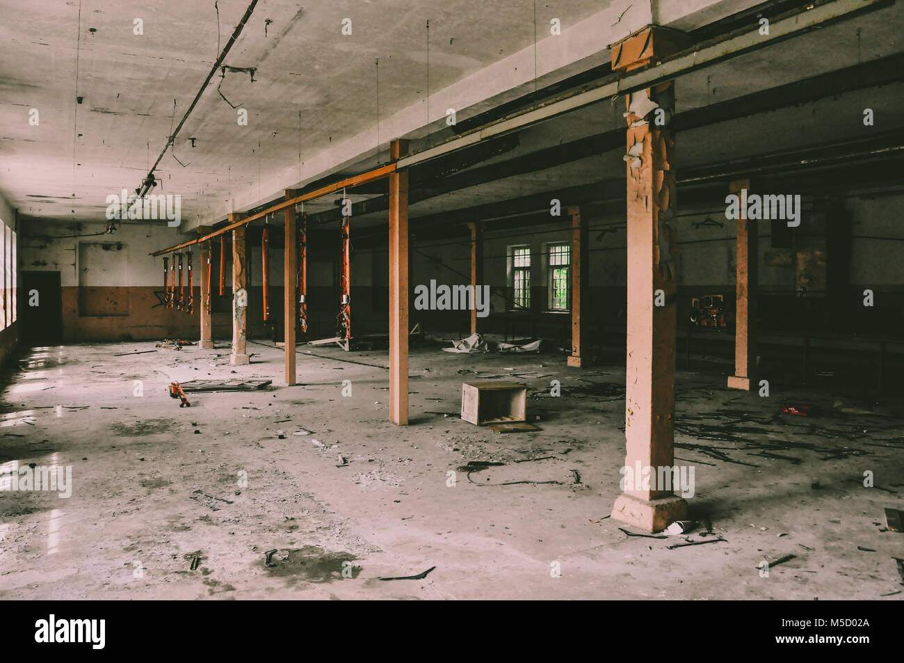 Factory equipment abandoned hi-res stock photography and images - Alamy