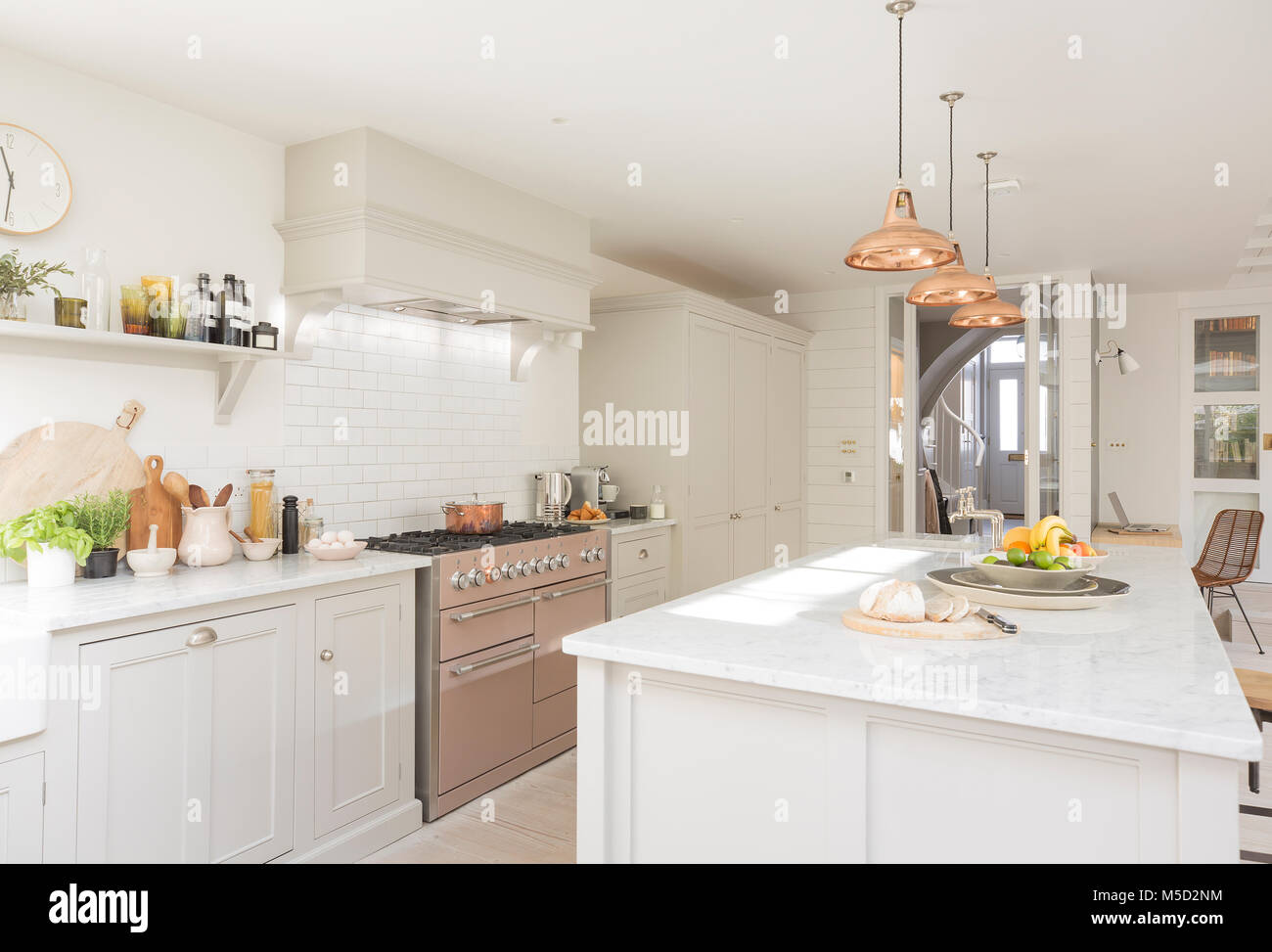 Luxury home showcase kitchen Stock Photo - Alamy